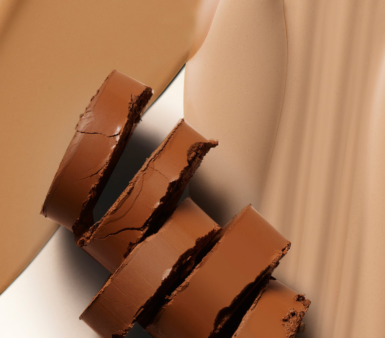 Radiant Fluid Matte Foundation SPF 20 | Cle de Peau Beauté